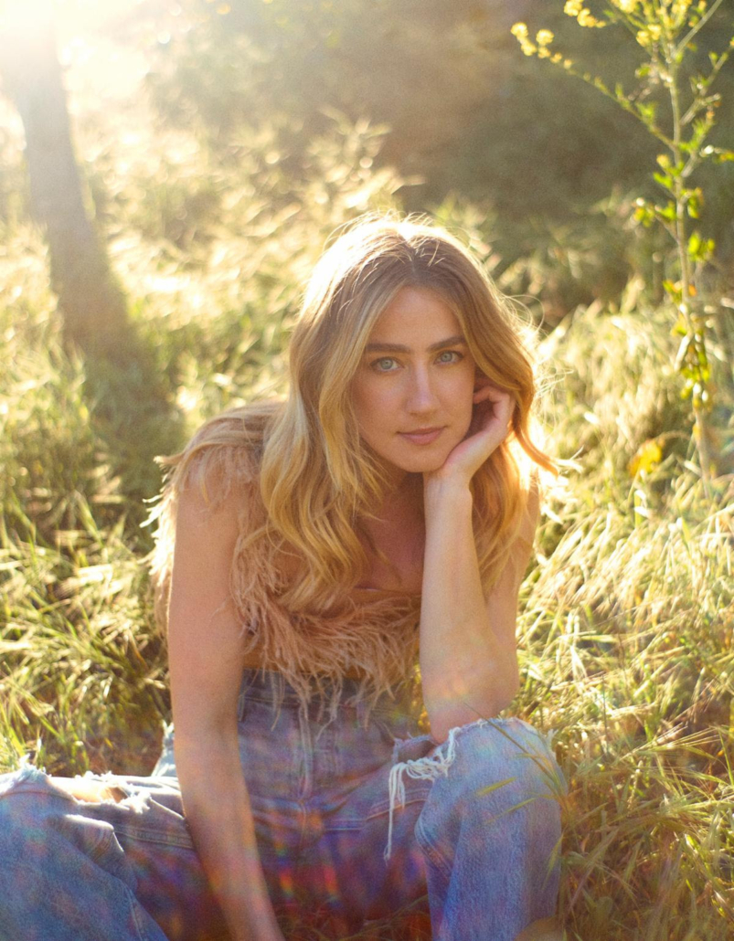 INGRID ANDRESS PREMIERES “FEEL LIKE THIS” MUSIC VIDEO – Nashville Insider