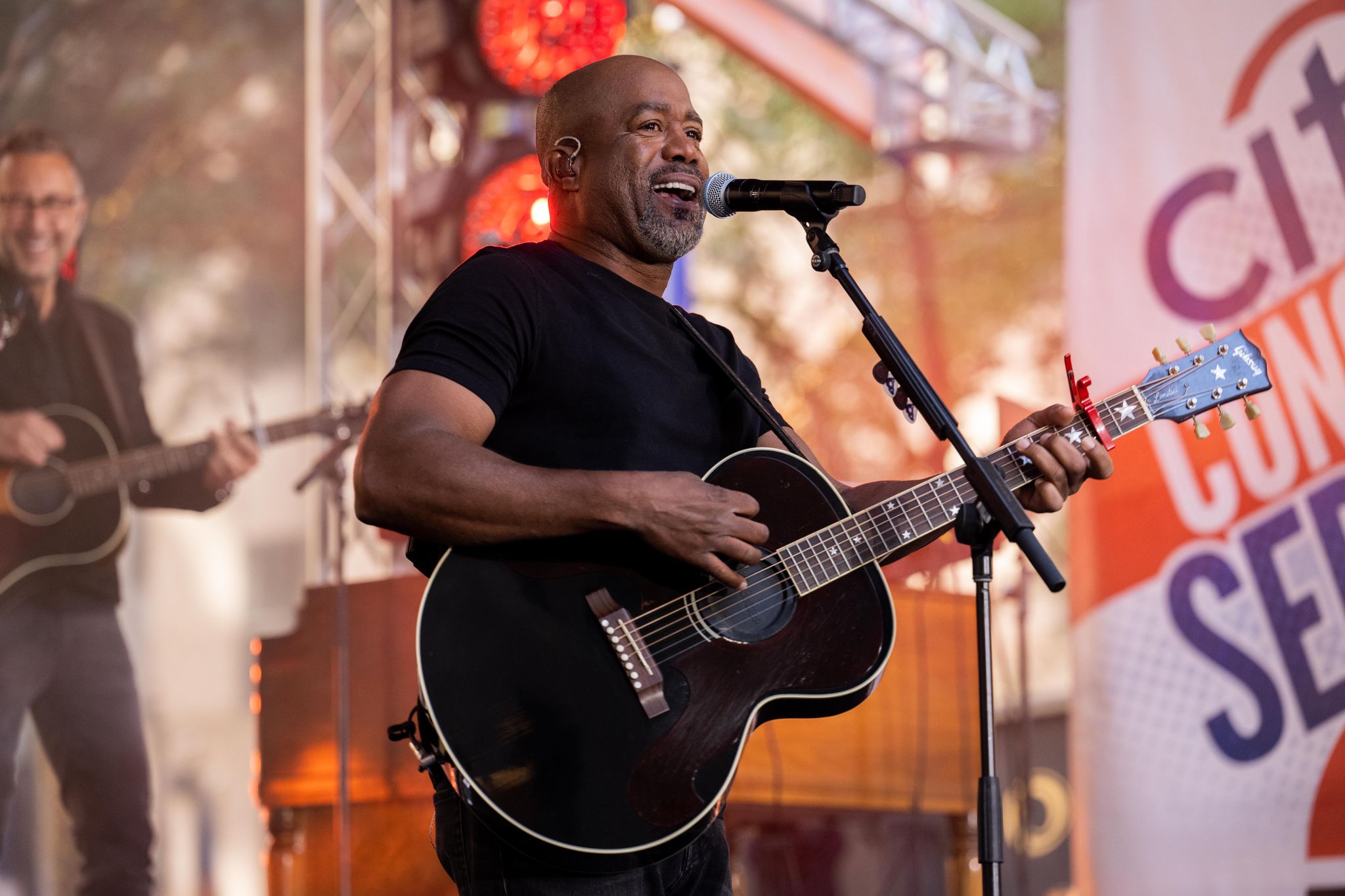 DARIUS RUCKER REVEALS CINEMATIC MUSIC VIDEO FOR CURRENT SINGLE “FIRES ...